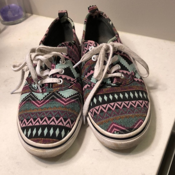 Divided | Shoes | Canvas Sneakers | Poshmark
